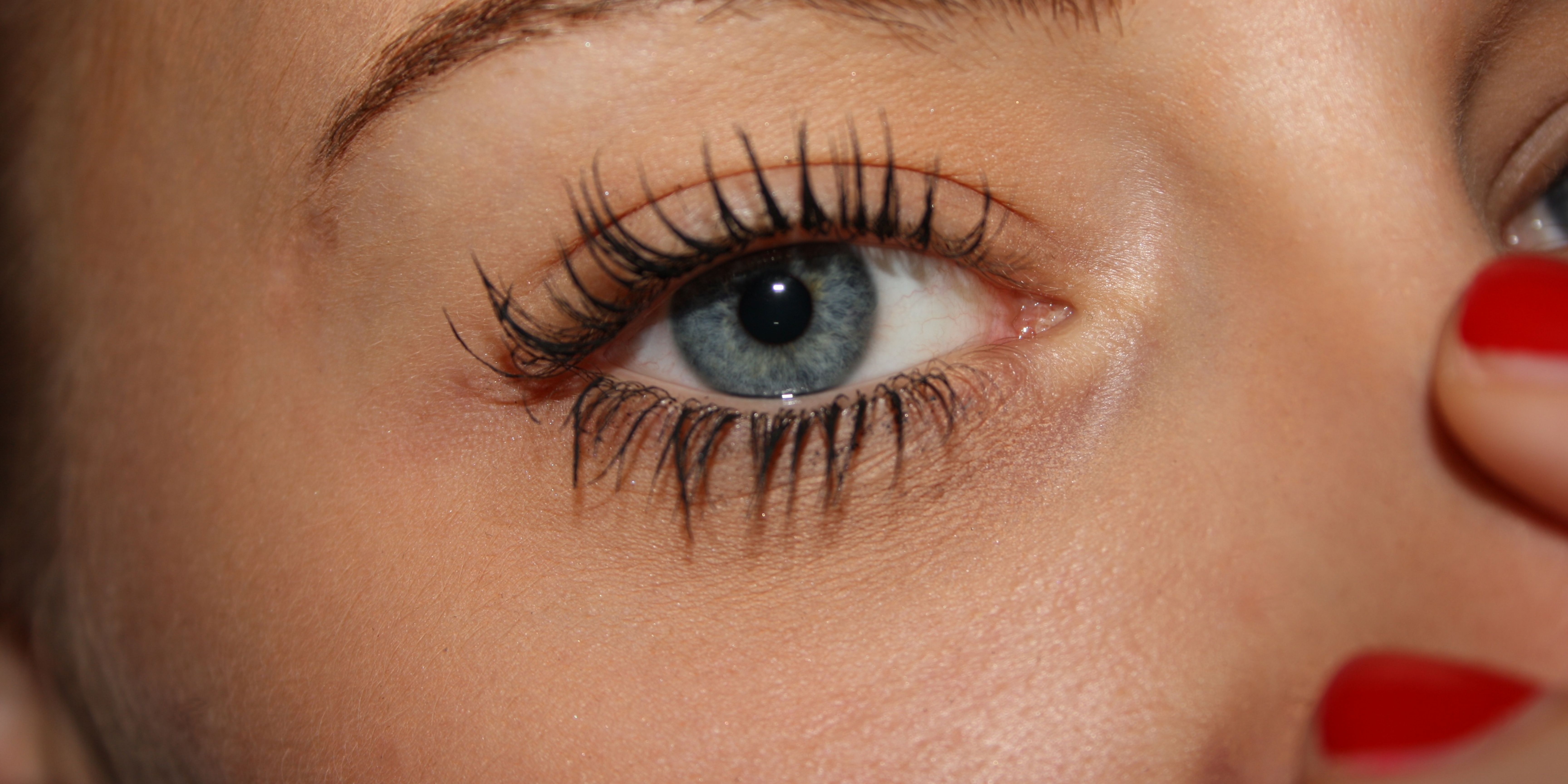 How Do I Choose The Right Style of Eyelash Extensions?